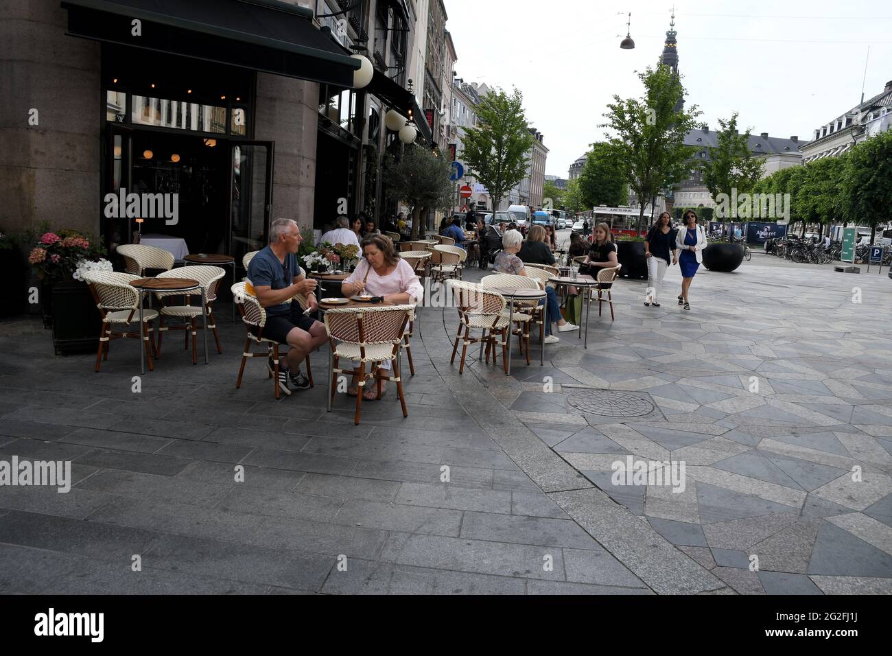 Copenhagen, Denmark. 10 June 2021, Out door food and drinks servcie at ...