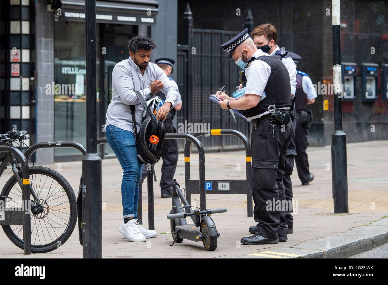 Police paperwork hi-res stock photography and images - Alamy
