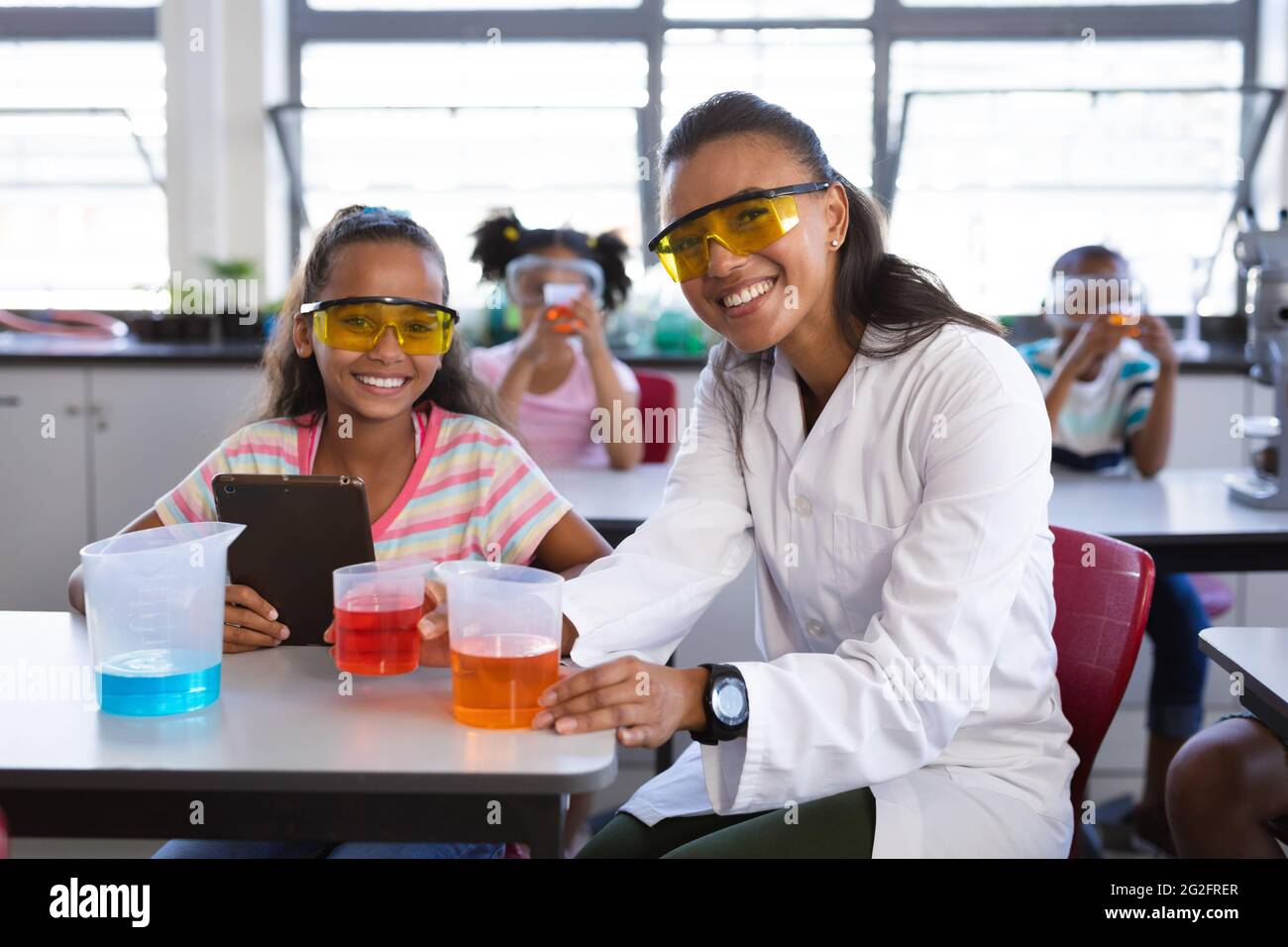 African american student science lab hi-res stock photography and ...