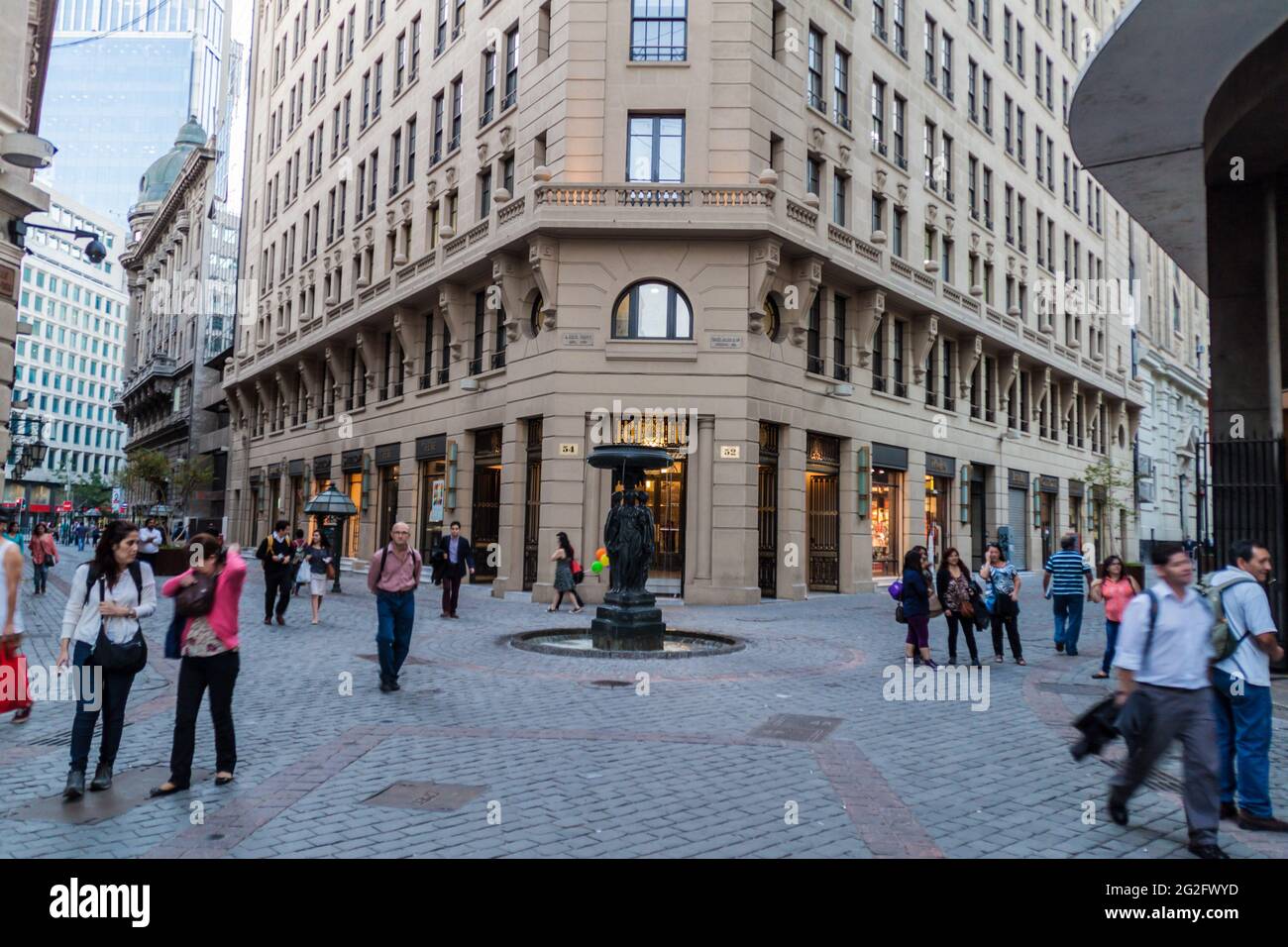 Chile street santiago hi-res stock photography and images - Alamy