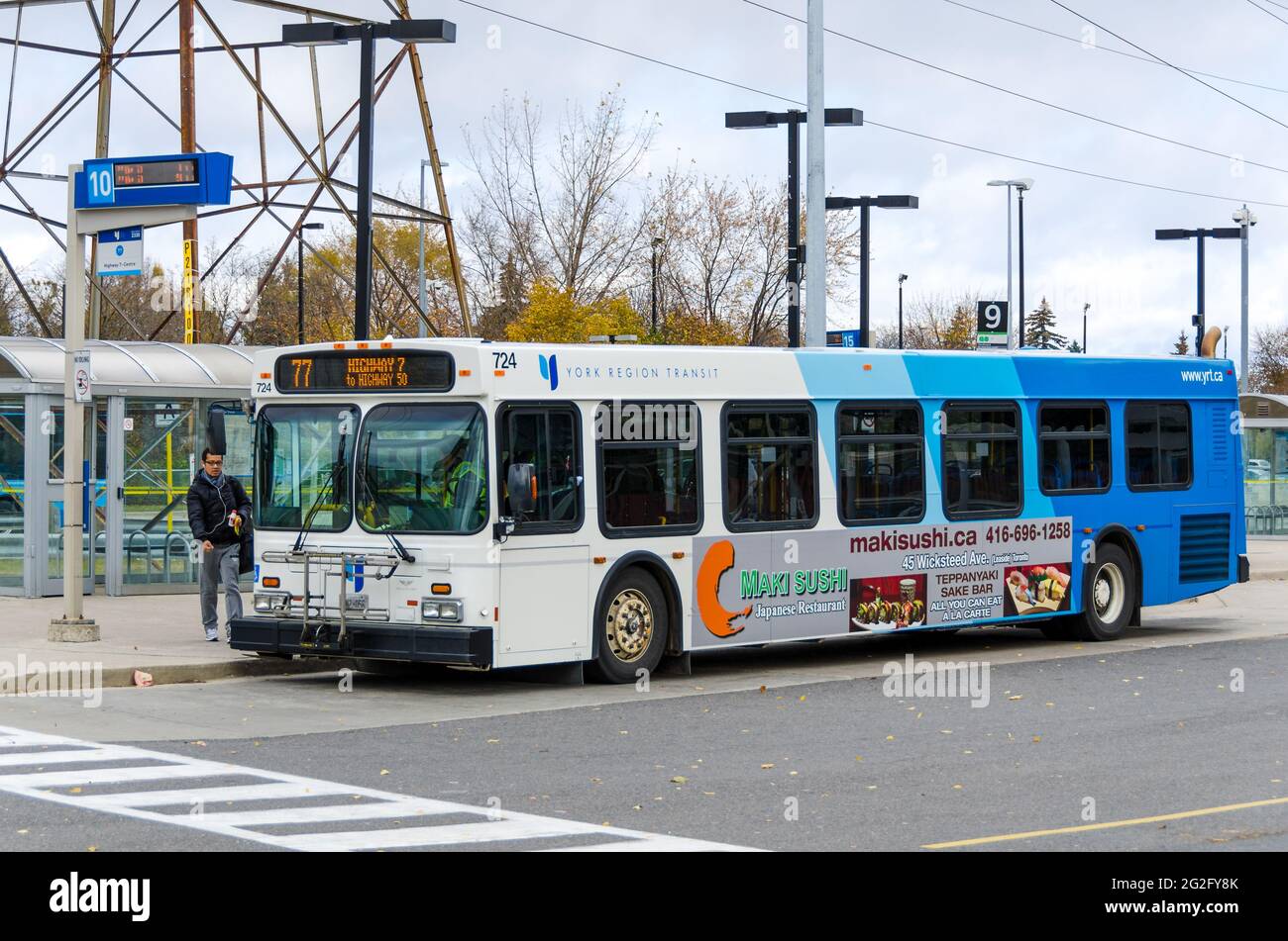 Full bus hi-res stock photography and images - Alamy