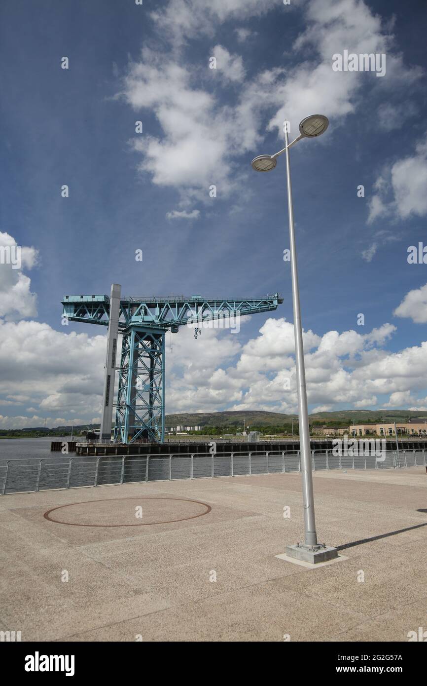Titan Clydebank, more commonly known as the Titan Crane is a 150-foot ...