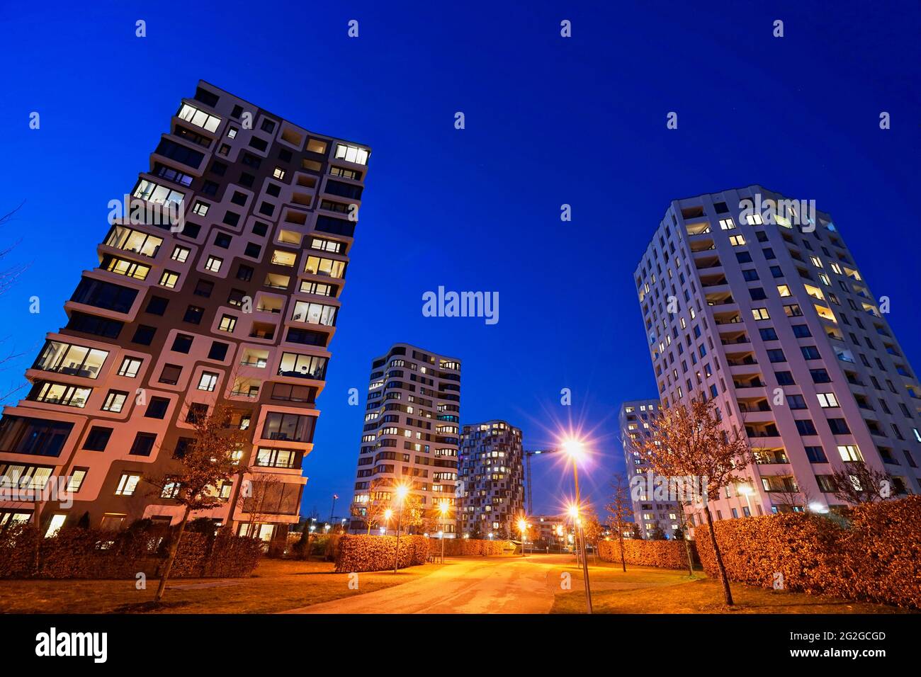 Germany, Bavaria, Munich, Munich-Sendling, high-rise apartment building ...