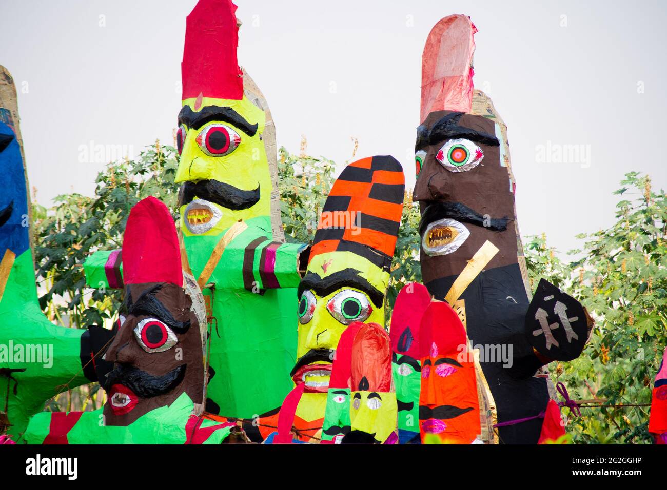 Effigy of demon king ravana hi-res stock photography and images - Alamy