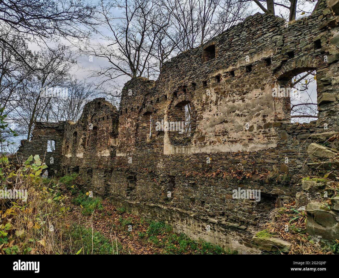 The mysterious Vikstejn Castle in autumn colours Stock Photo - Alamy