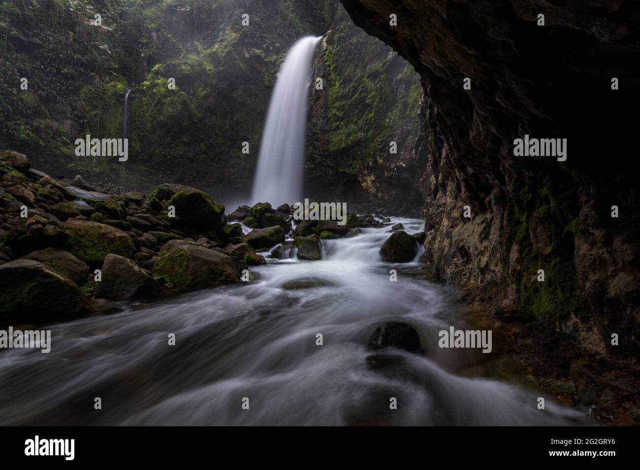 Rio Agrio waterfall in Costa Rica Stock Photo - Alamy