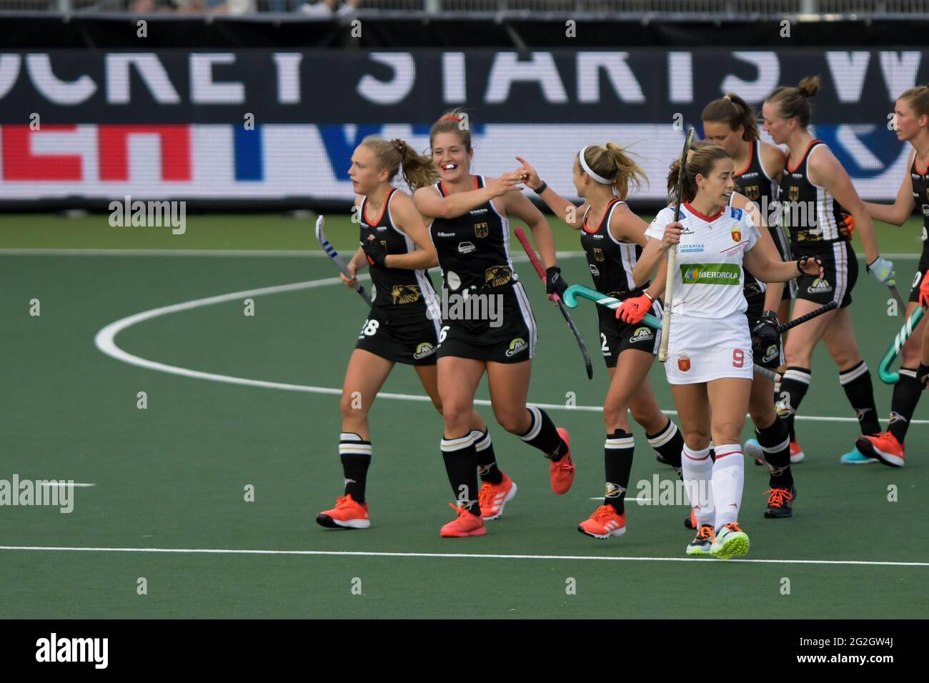 AMSTELVEEN, NETHERLANDS - JUNE 11: Sonja Zimmermann of Germany scores ...