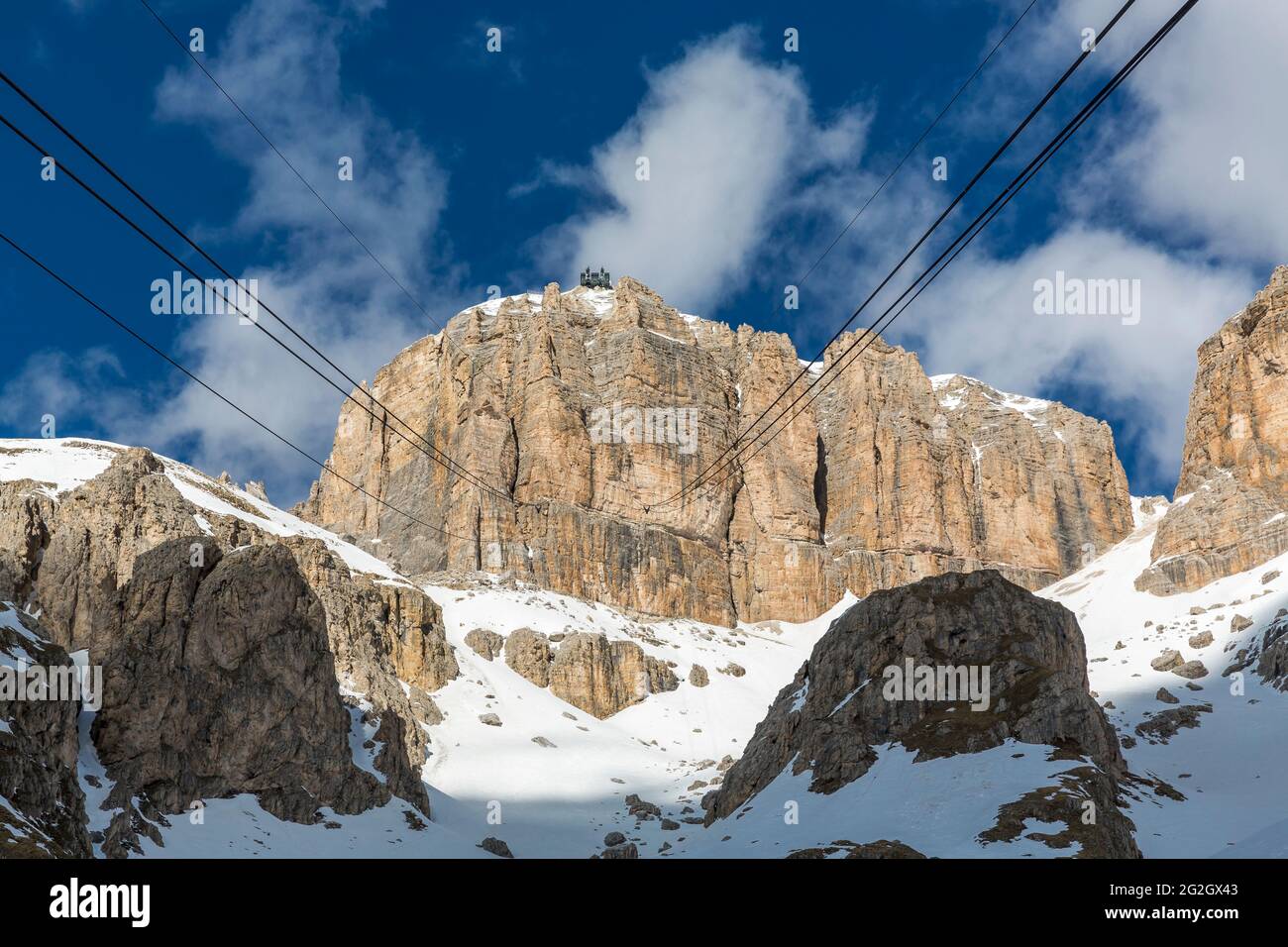 Cable car mountain station sass pordoi hi-res stock photography and ...