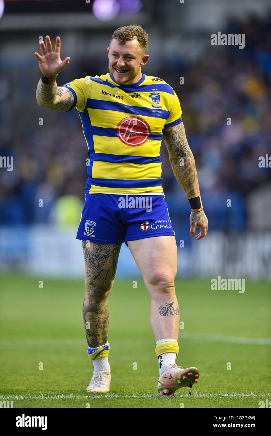 Josh Charnley (5) of Warrington Wolves waves towards the fans during ...