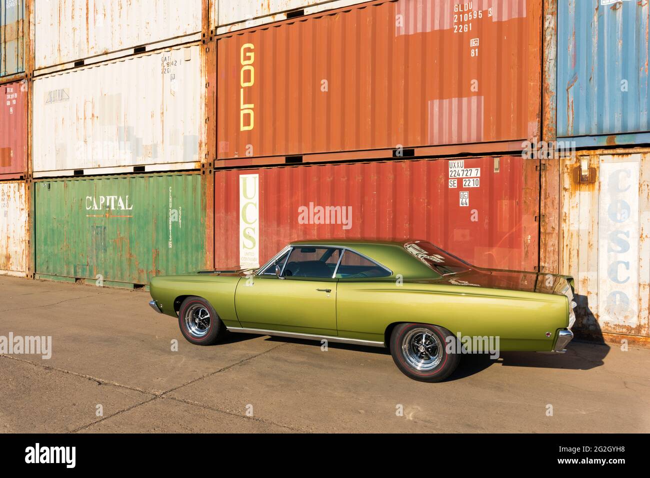 Plymouth Road Runner, built in 1968, muscle car, oldtimer, classic ...
