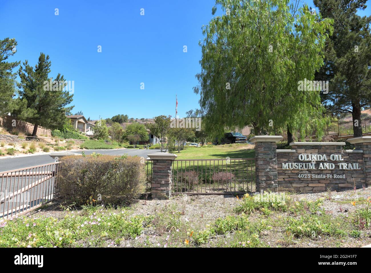 Oil gate hi-res stock photography and images - Alamy