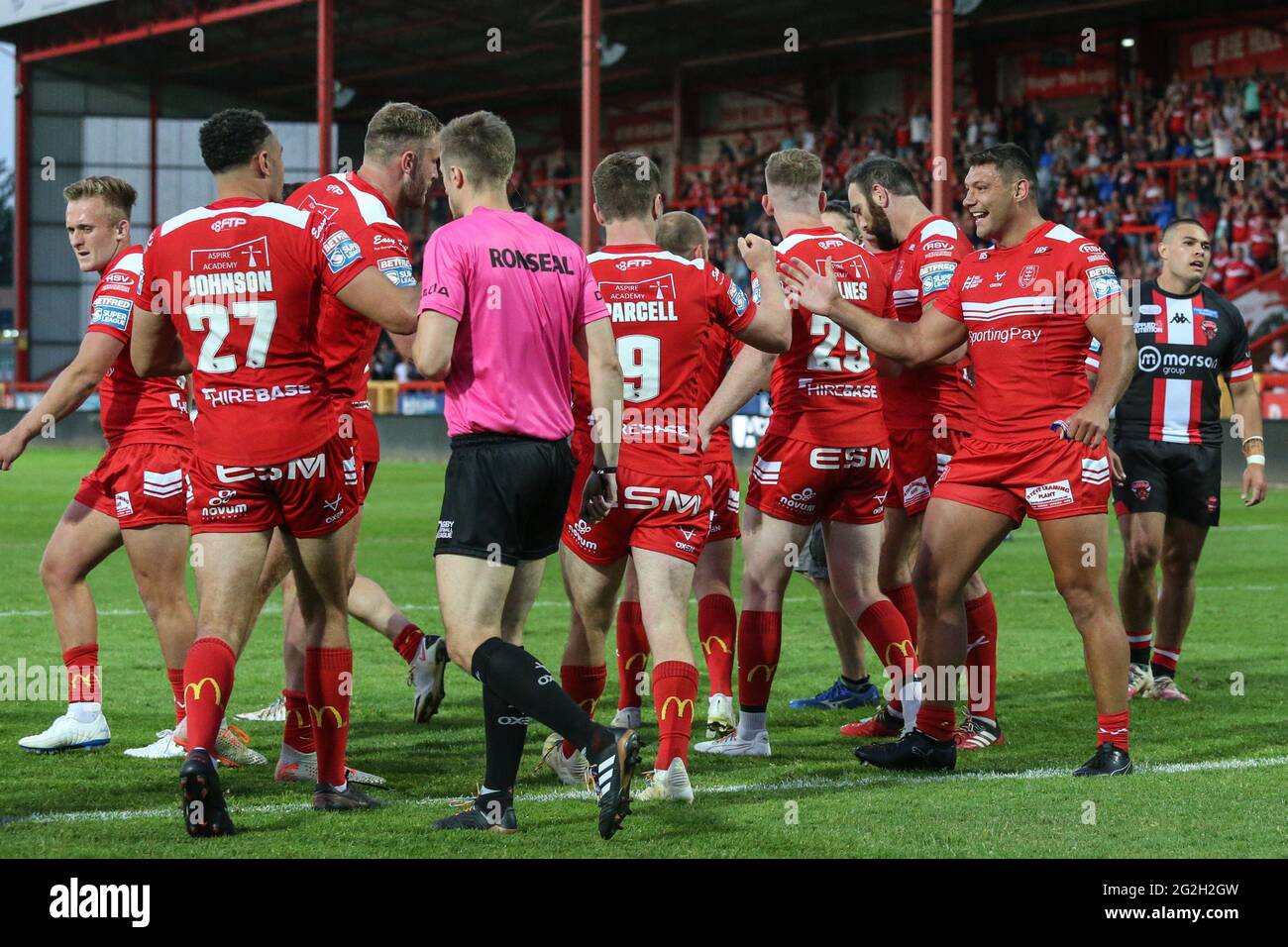 Matt Parcell (9) of Hull KR celebrates his try Stock Photo - Alamy