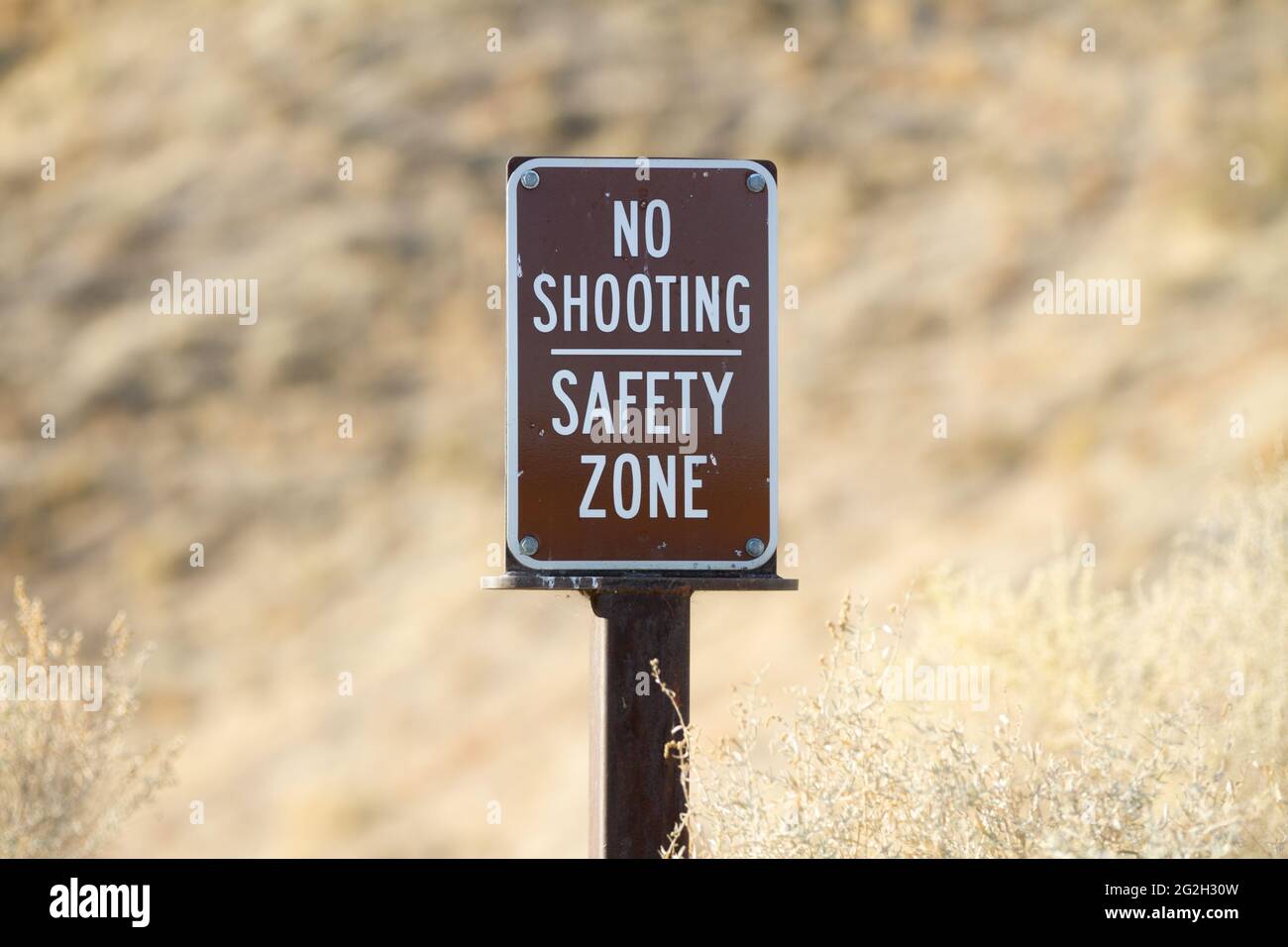 sign showing no shooting Stock Photo - Alamy
