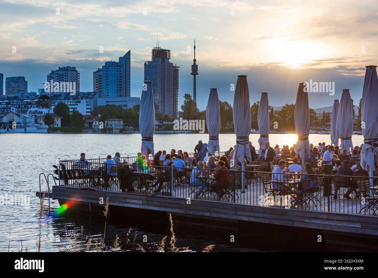 Wien, Vienna: oxbow lake Alte Donau (Old Danube), floating restaurant ...