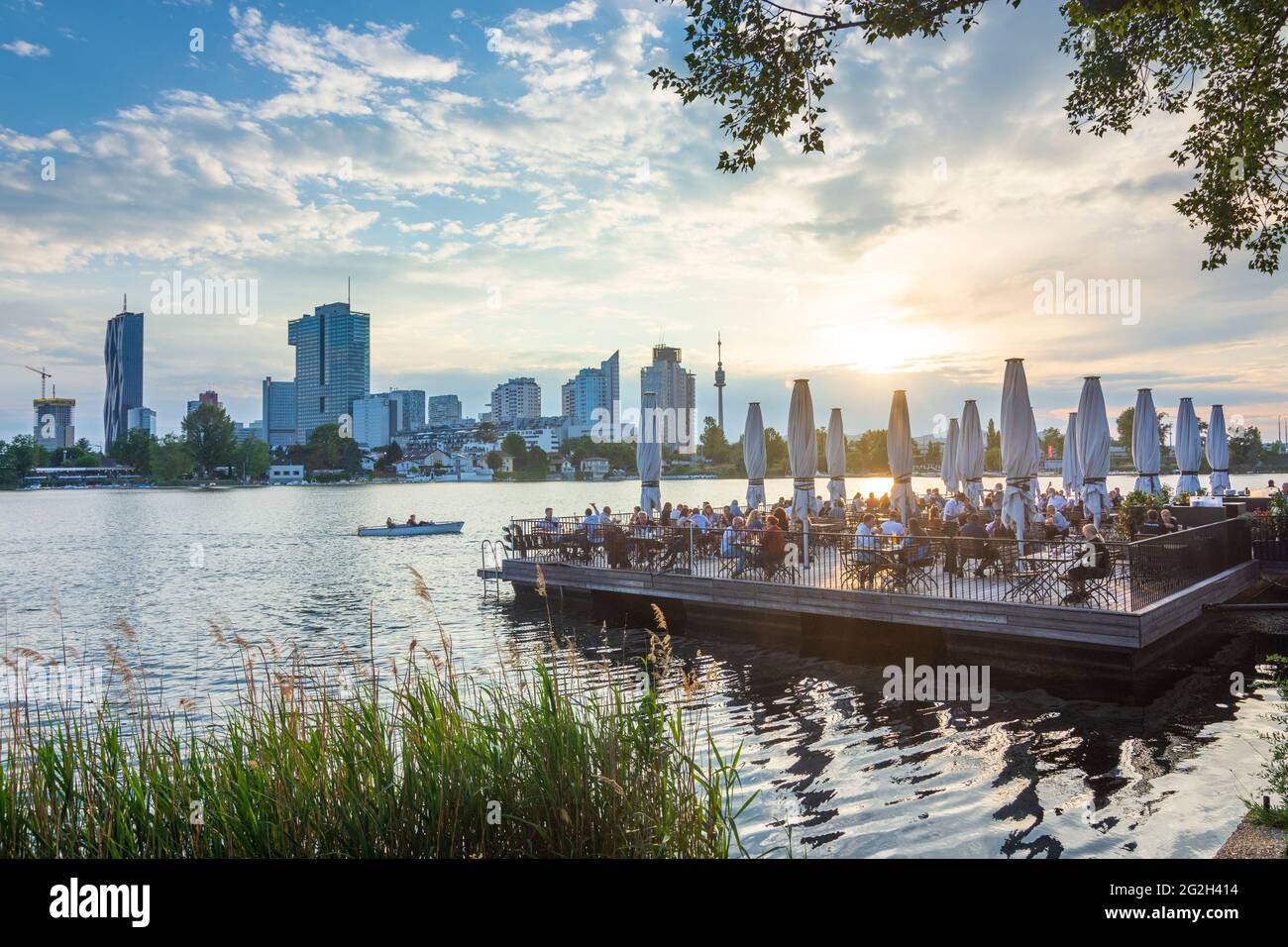 Wien, Vienna: oxbow lake Alte Donau (Old Danube), floating restaurant ...