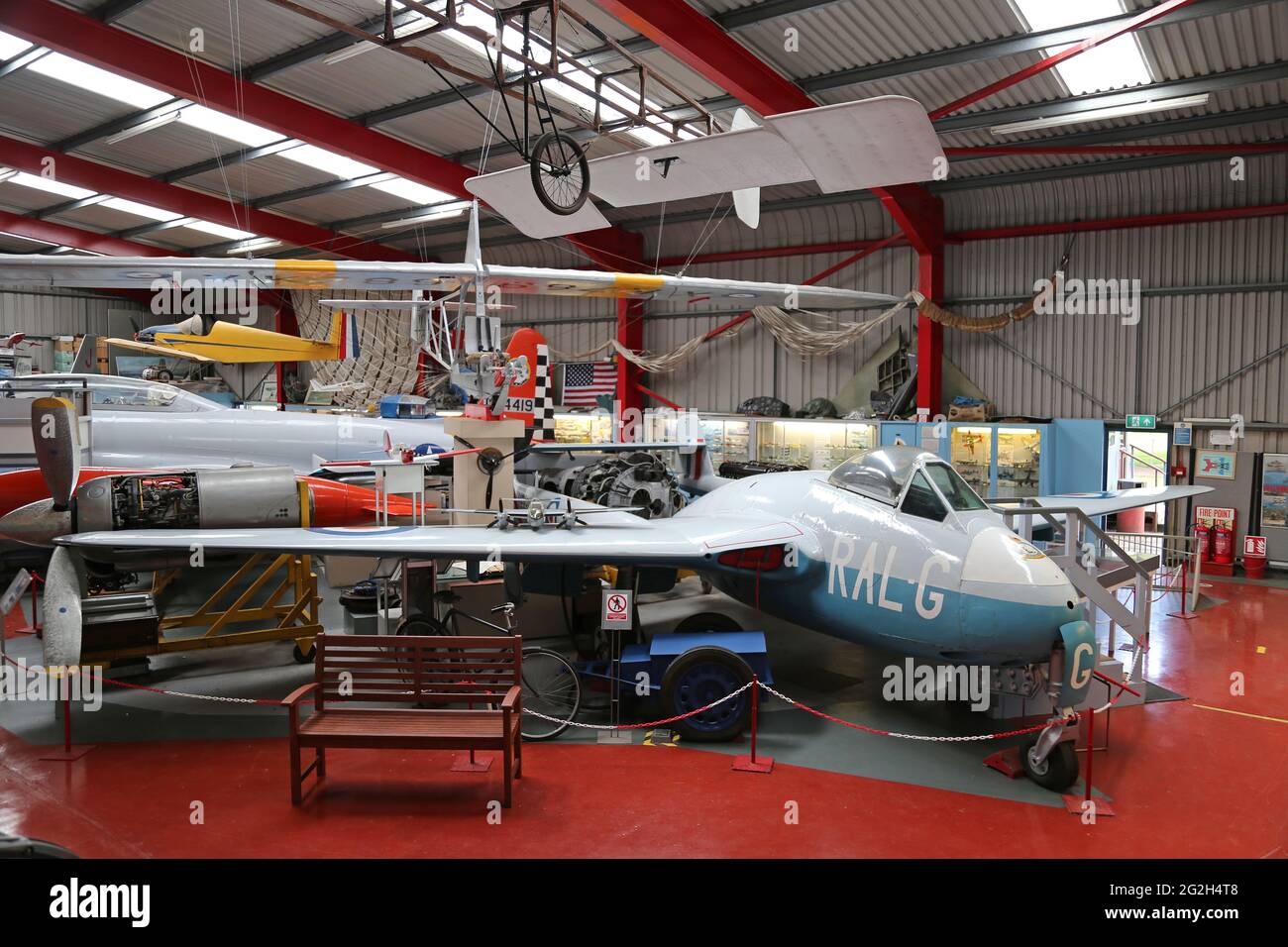 De Havilland Vampire F.1 (1945), Midland Air Museum, Coventry Airport ...