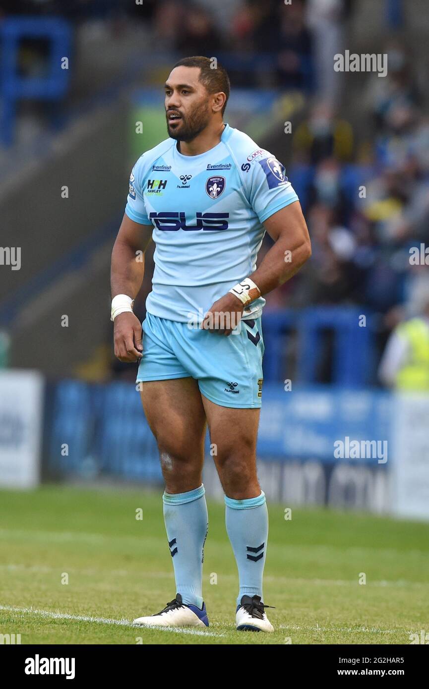Bill Tupou (3) of Wakefield Trinity during the game Stock Photo - Alamy