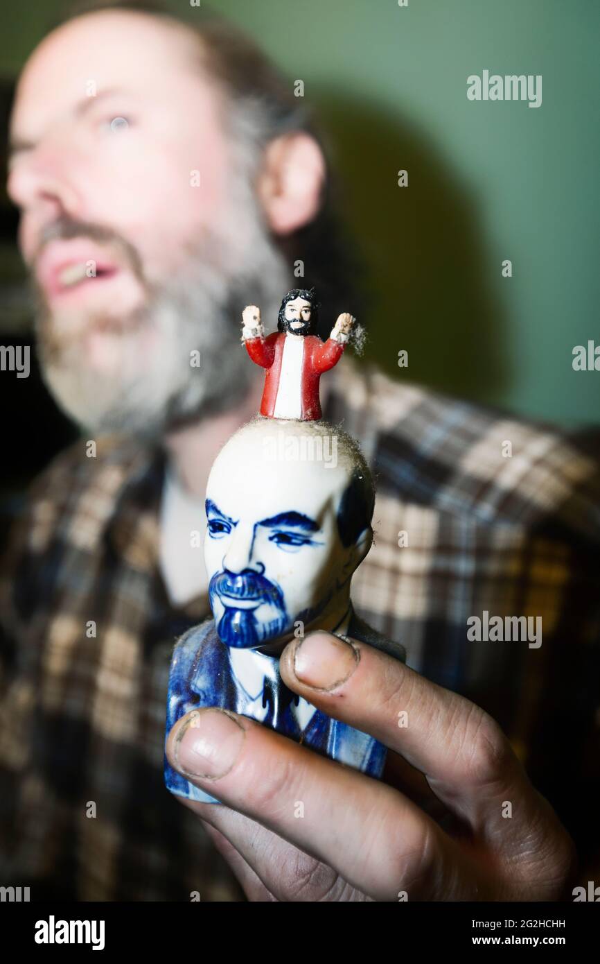 Jesus and lenin hi-res stock photography and images - Alamy