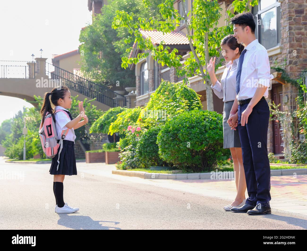 Parents child school wave hi-res stock photography and images - Alamy