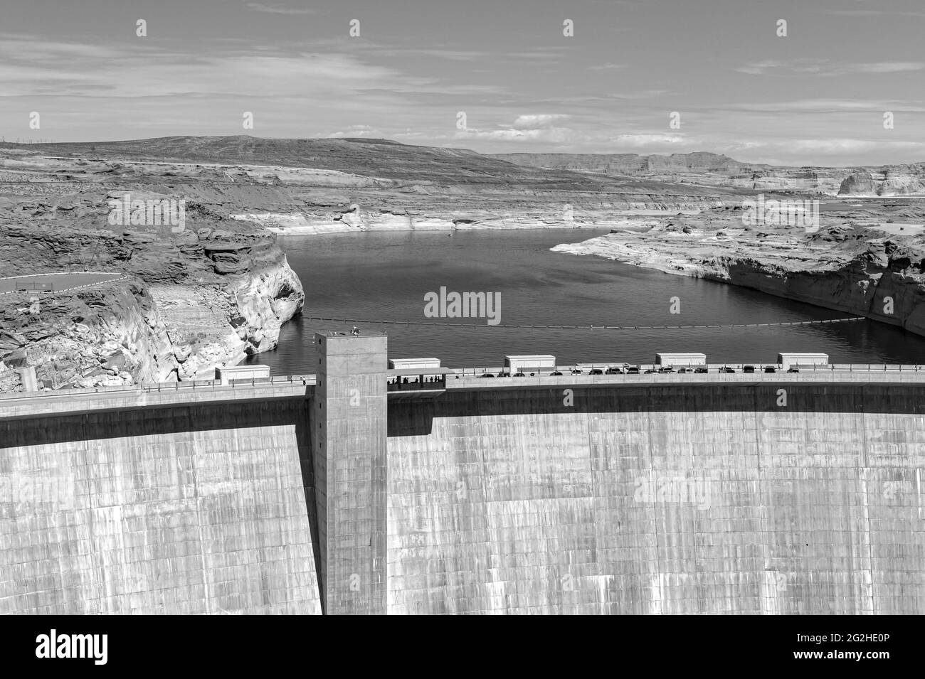 Glen Canyon dam in Page, Arizona with Lake Powell visible behind the ...