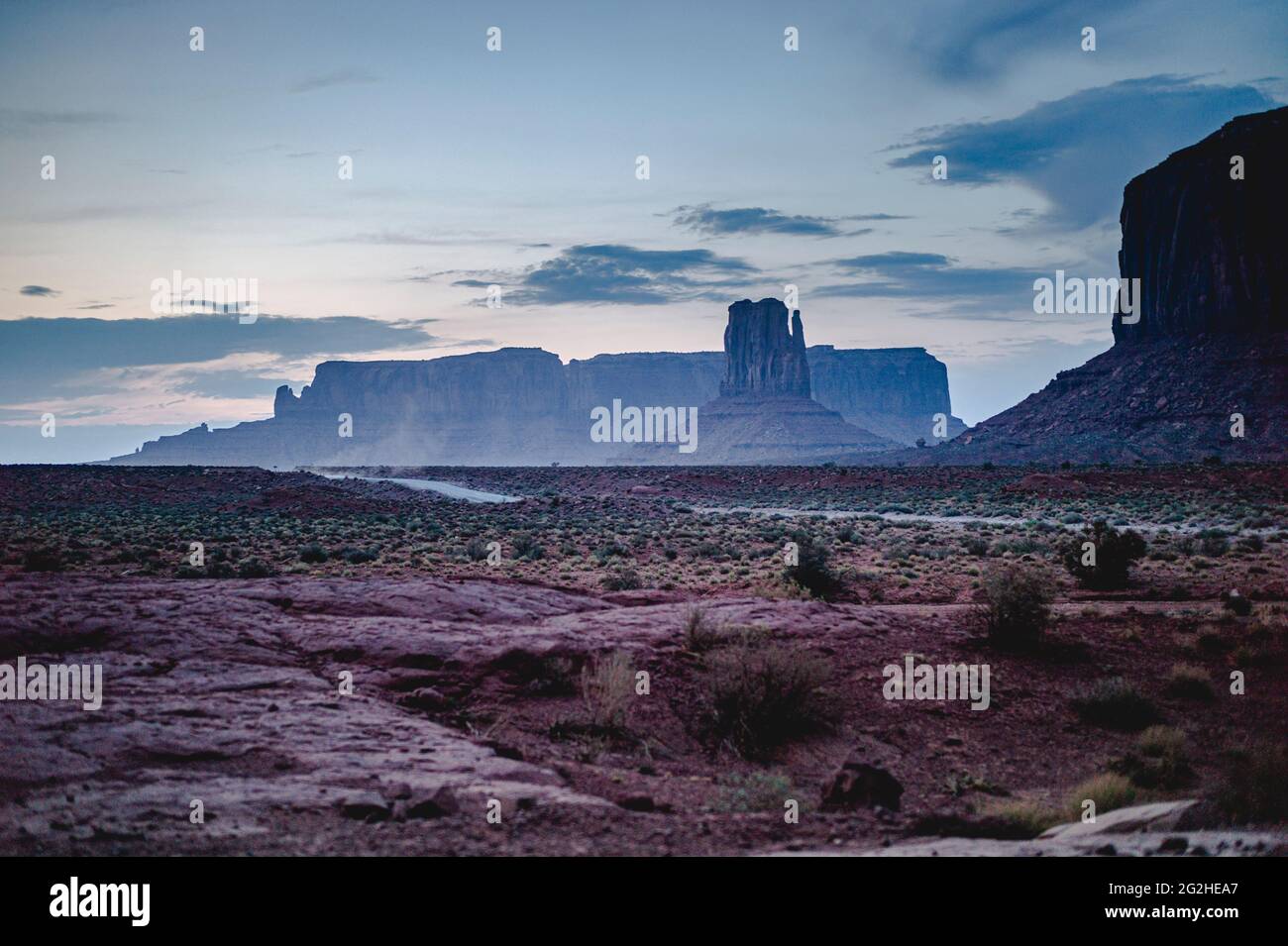 Inside monument valley hi-res stock photography and images - Alamy