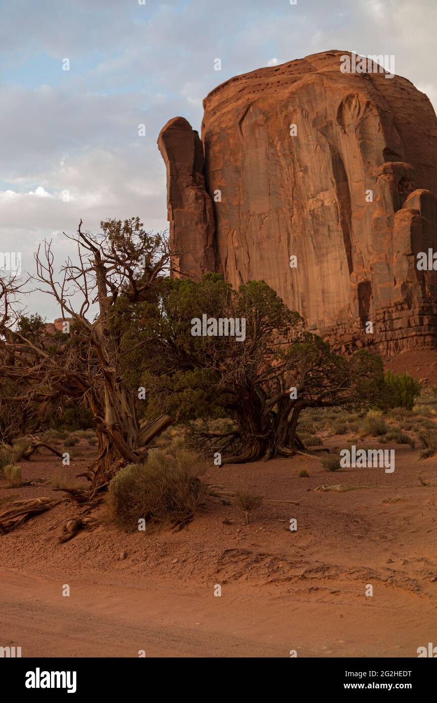 Cube monument valley arizona hi-res stock photography and images - Alamy