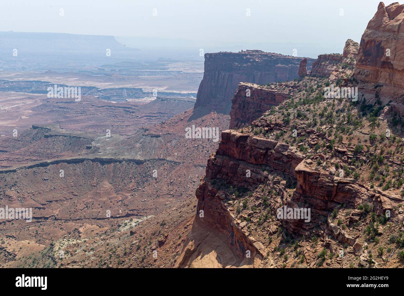 Mesa Arch. Cliff's-edge sandstone arch framing an iconic sunrise view ...