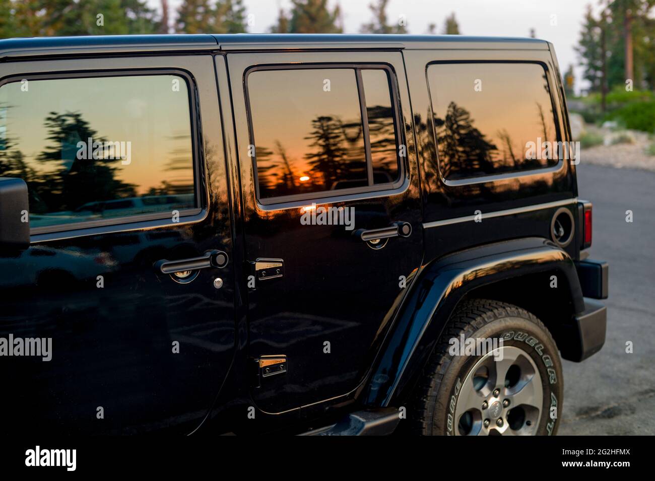Jeep sunset hi-res stock photography and images - Alamy