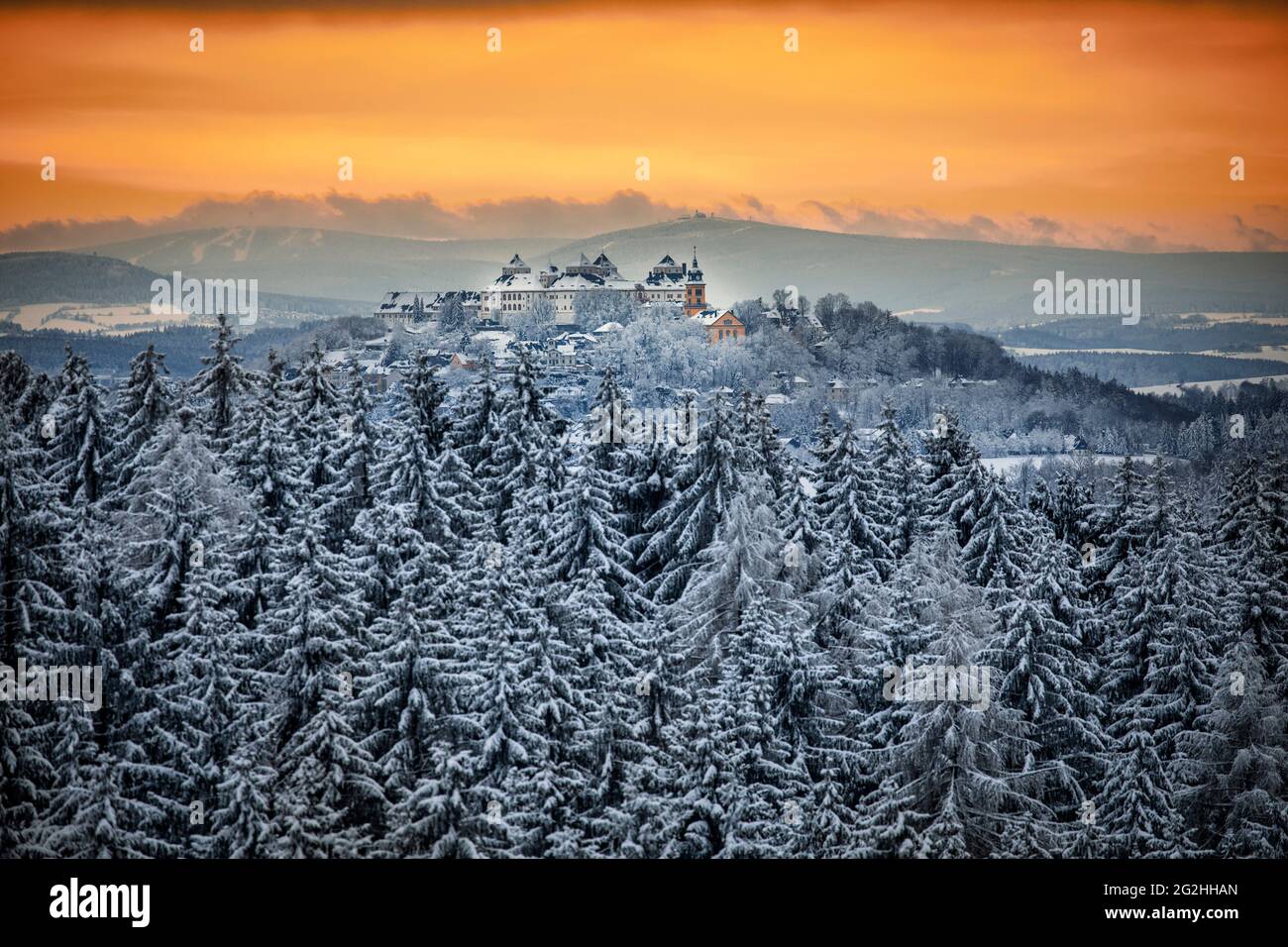 Helix stone track hi-res stock photography and images - Alamy