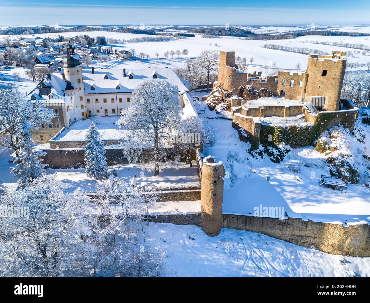 Castle ruins and Frauenstein Castle Stock Photo - Alamy