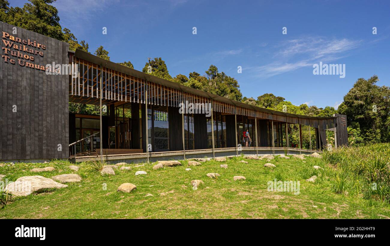 Waikaremoana lake new zealand hi-res stock photography and images - Alamy