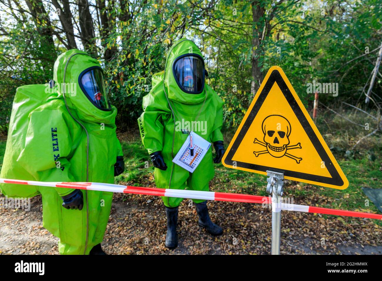 Exercise cycles hi-res stock photography and images - Alamy