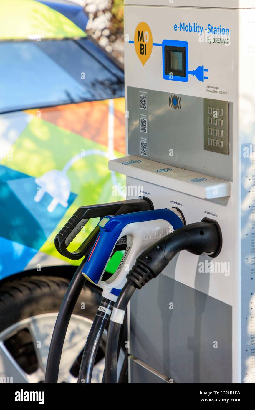 Electromobility: fast charging station with CCS plug Stock Photo - Alamy