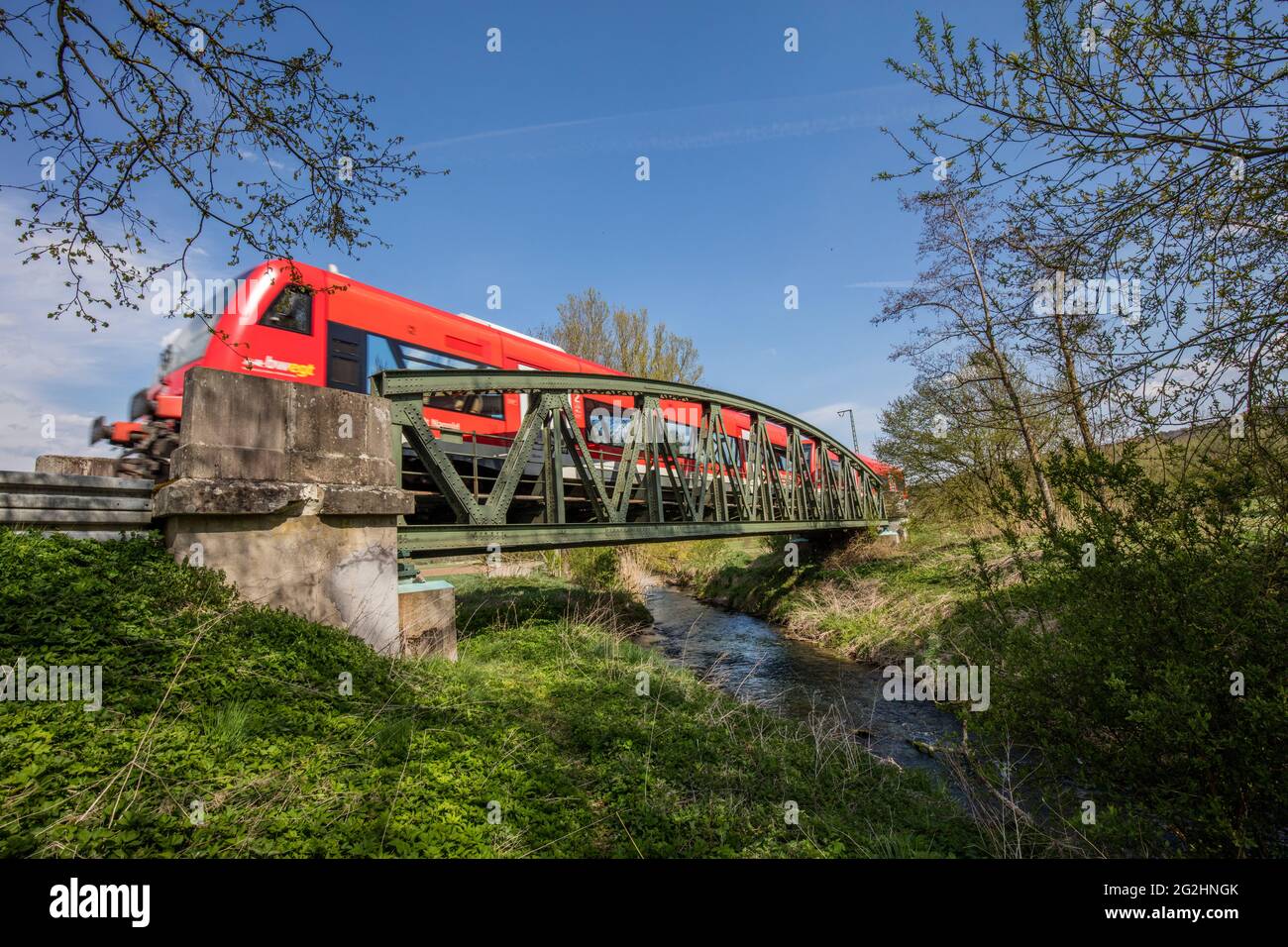 Railway bridge stream hi-res stock photography and images - Alamy