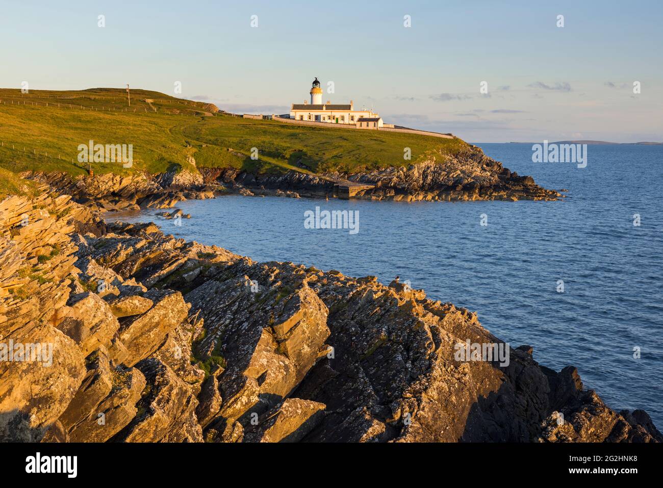 Lighthouse on the isle of bressay hi-res stock photography and images - Alamy