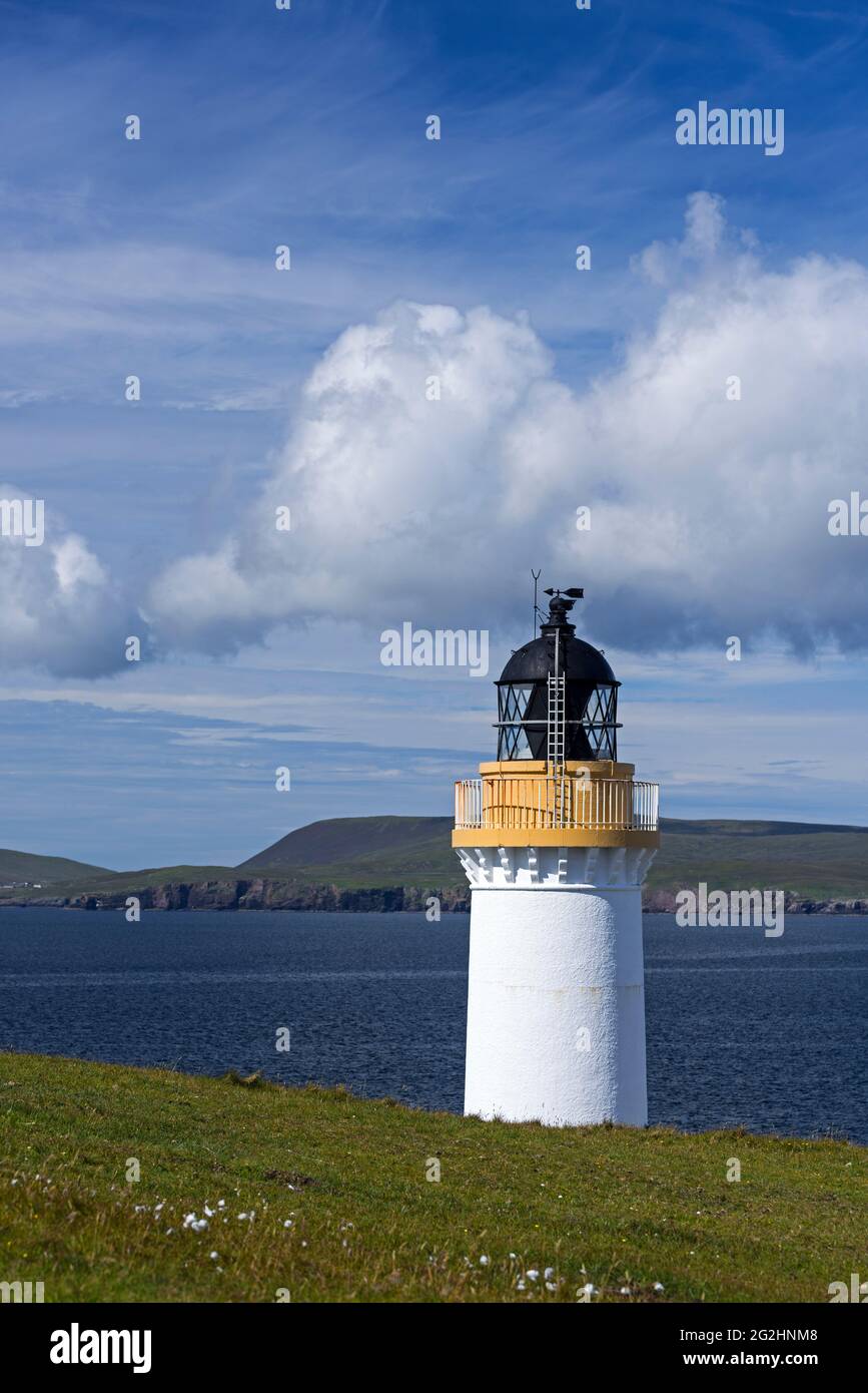 Lighthouse on the isle of bressay hi-res stock photography and images ...