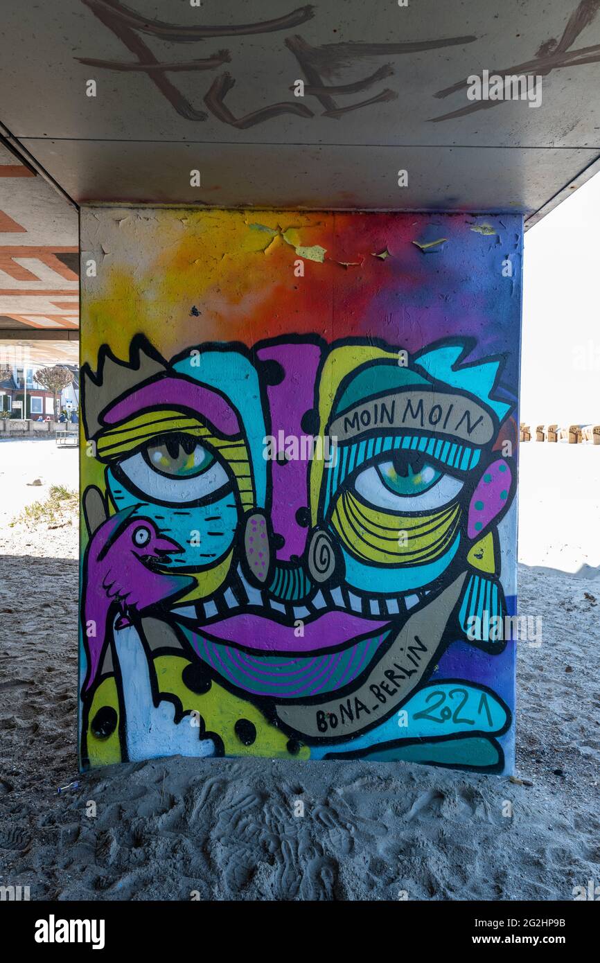 Graffiti under the swimming pool in Laboe Stock Photo - Alamy