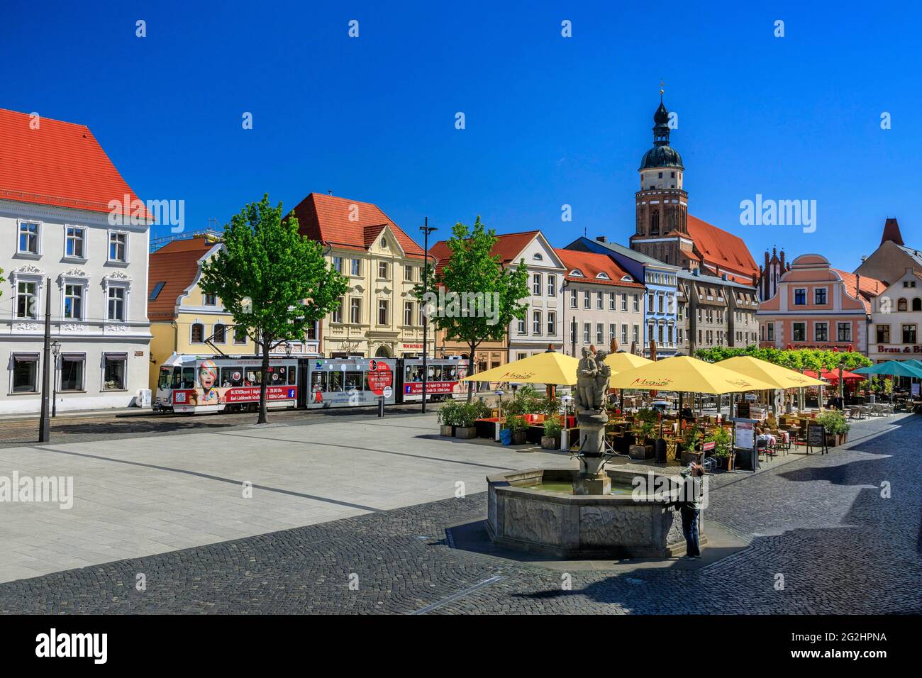 The Cottbus Altmarkt forms an impressive ensemble due to its cohesion ...