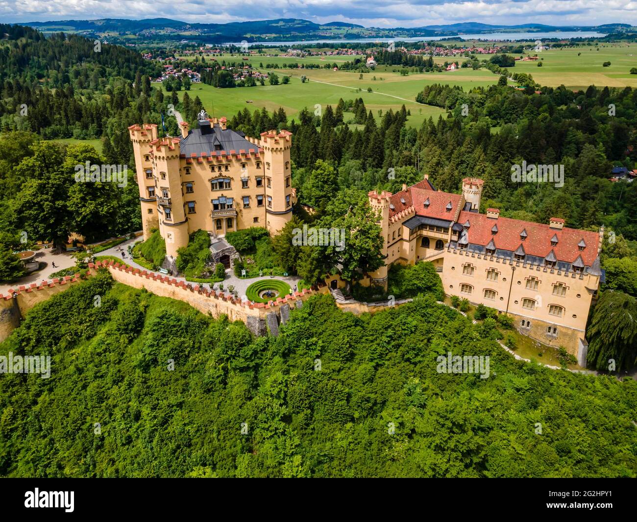Castle drone shots hi-res stock photography and images - Alamy