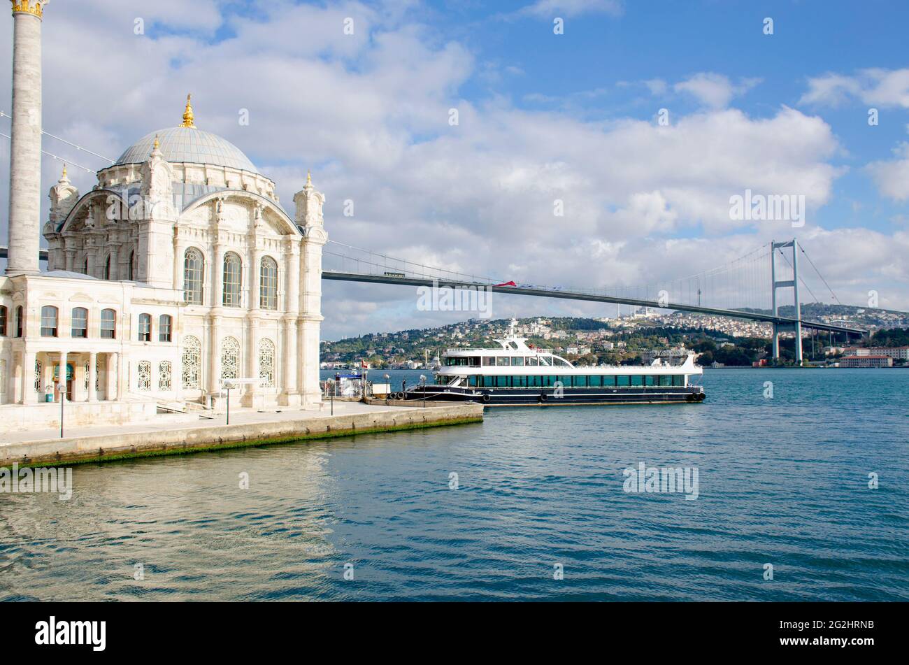 landscape sights city Istanbul view from the sea Stock Photo - Alamy
