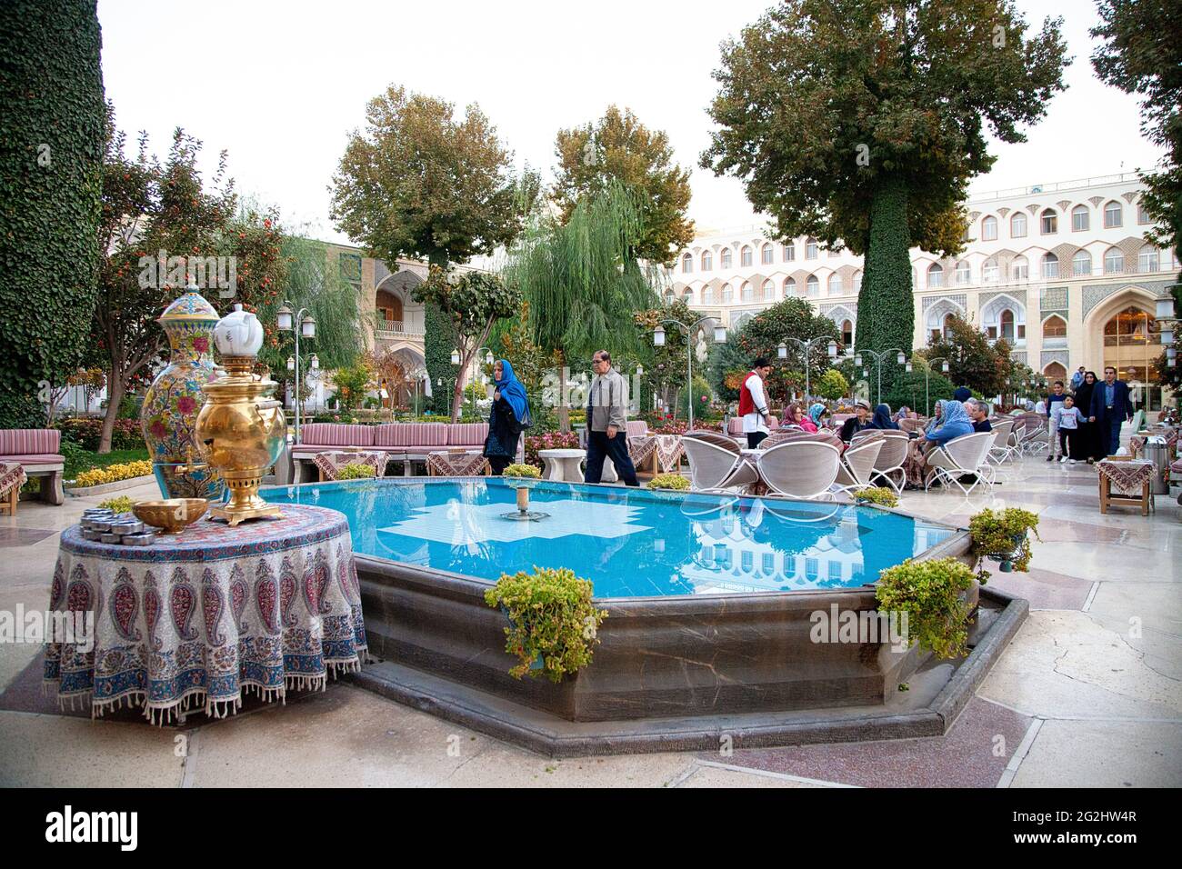 Persian garden architecture hi-res stock photography and images - Alamy