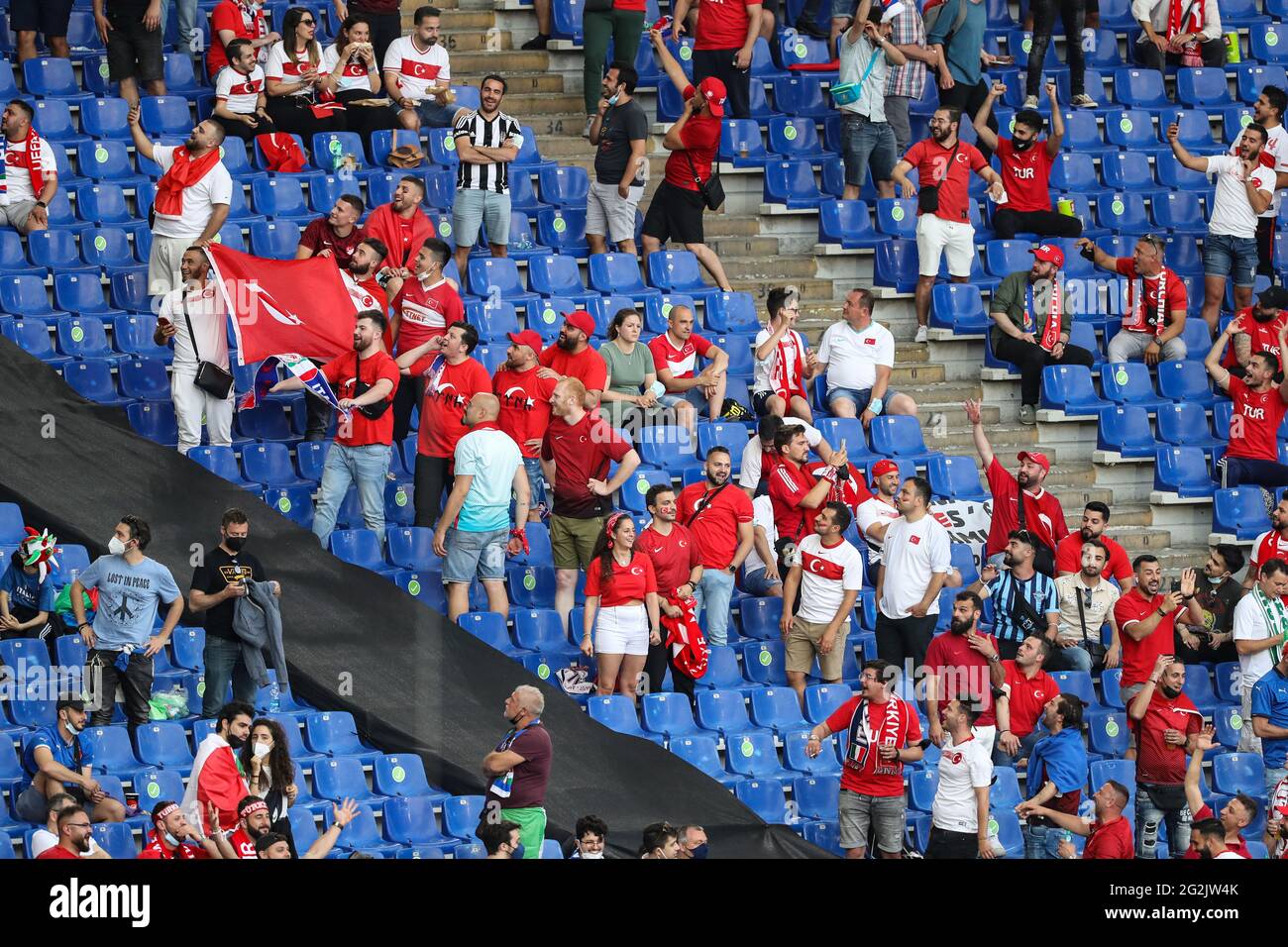 Turkey fans cheer on their team hi-res stock photography and images - Alamy
