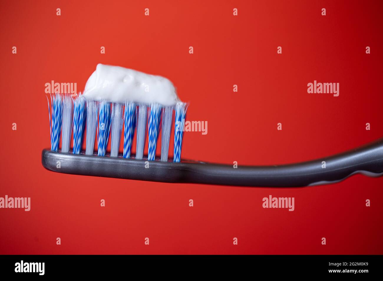 Red white blue toothpaste hi-res stock photography and images - Alamy