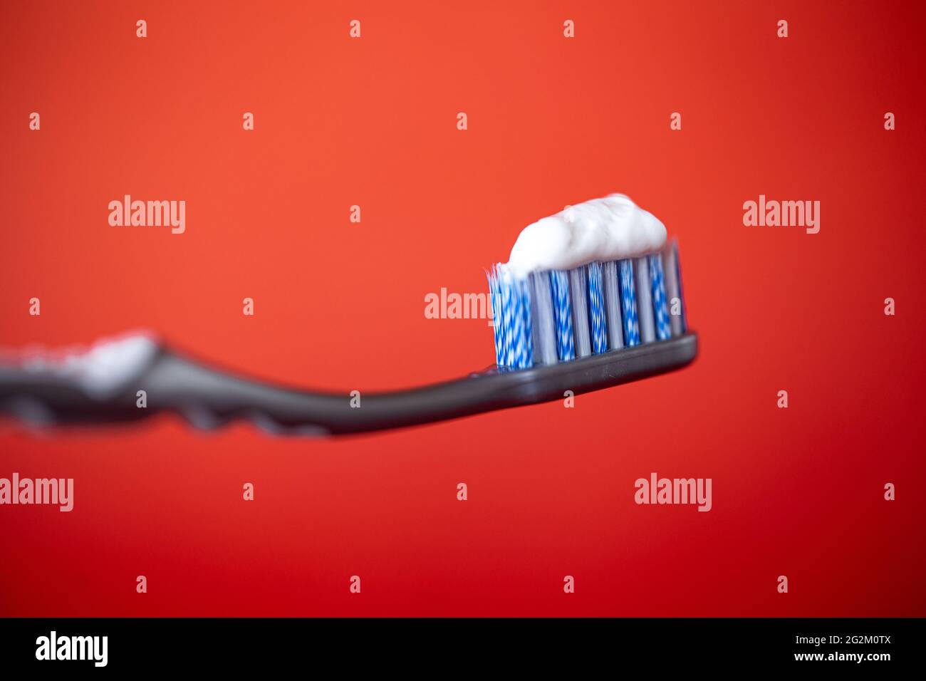 Red gel toothpaste hi-res stock photography and images - Alamy