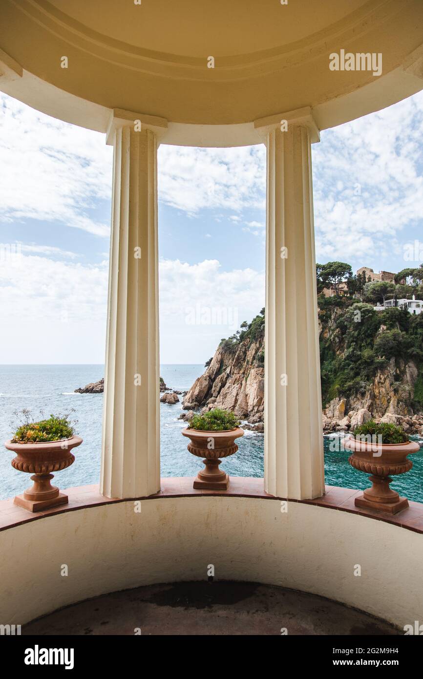 Romanic architecture in front of the mediterranean sea Stock Photo - Alamy