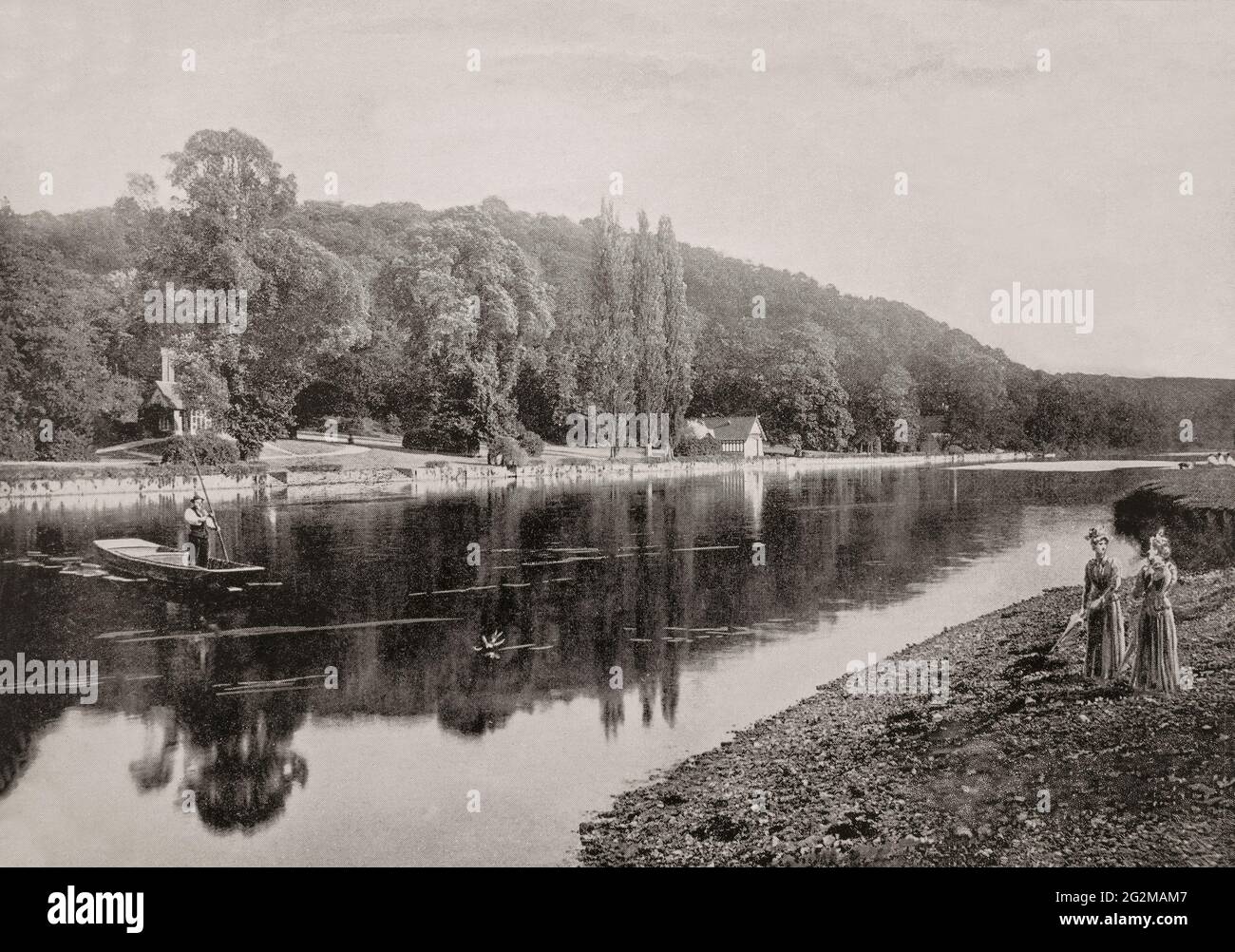 Spring cottage cliveden house hi-res stock photography and images - Alamy