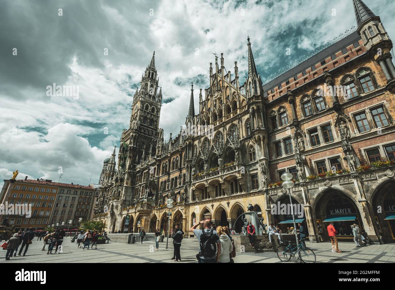 Marienplatz rathaus hi-res stock photography and images - Alamy