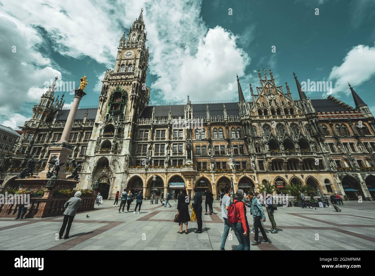Marienplatz in munchen hi-res stock photography and images - Alamy
