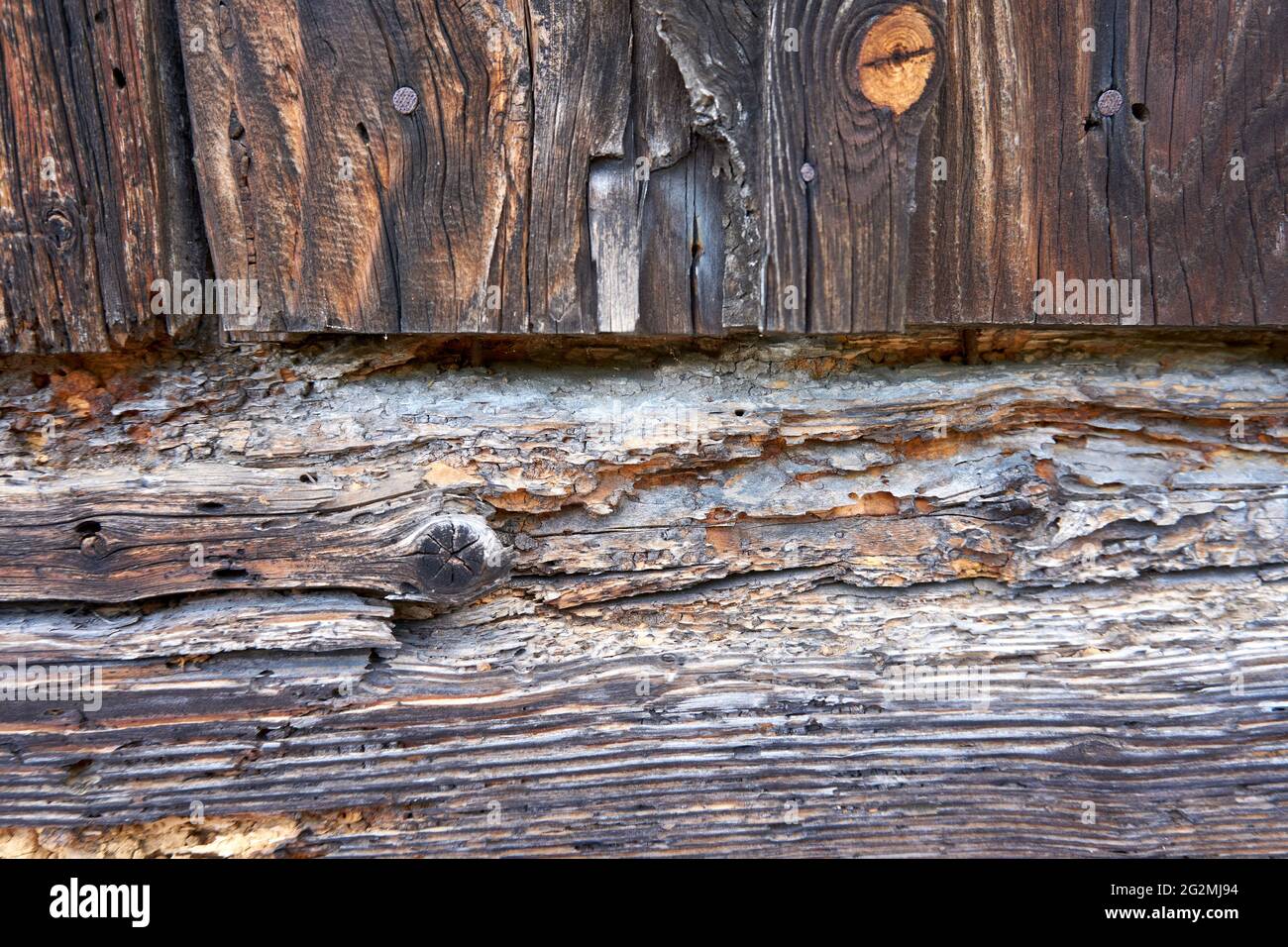 Old wooden horizontal planks hi-res stock photography and images - Alamy