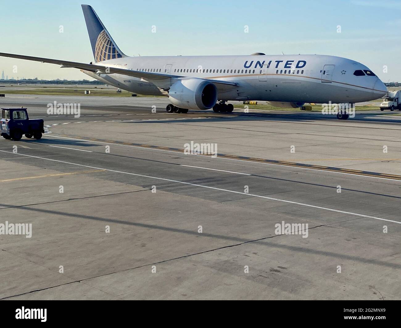 United 787 Take Off